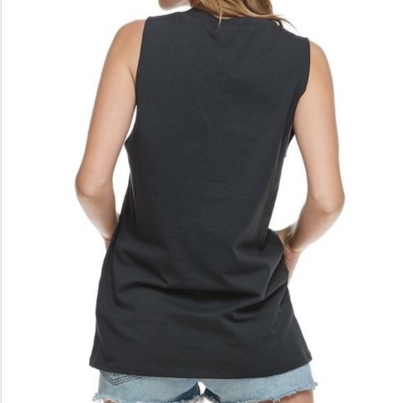 Zutter | Tops | Zutter What Would Dolly Do Graphic Tank Top Black ...